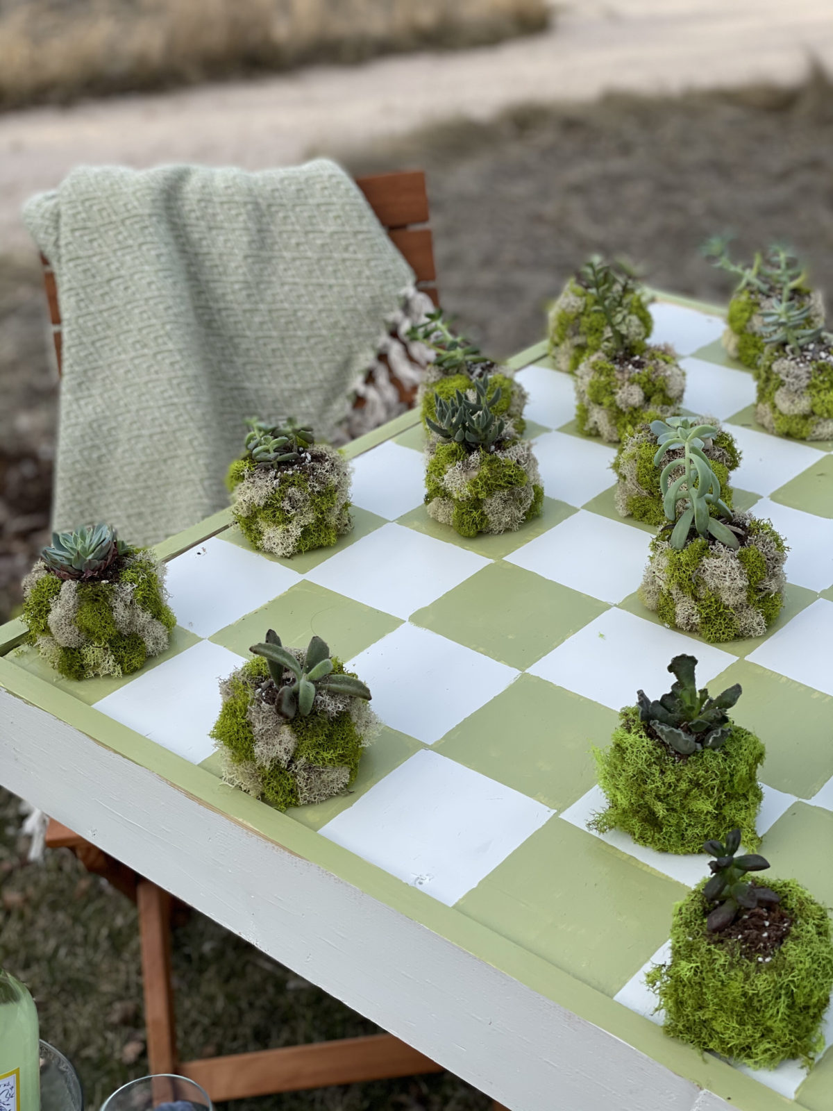 I made the cutest checkerboard table for the patio! - A Life Unfolding