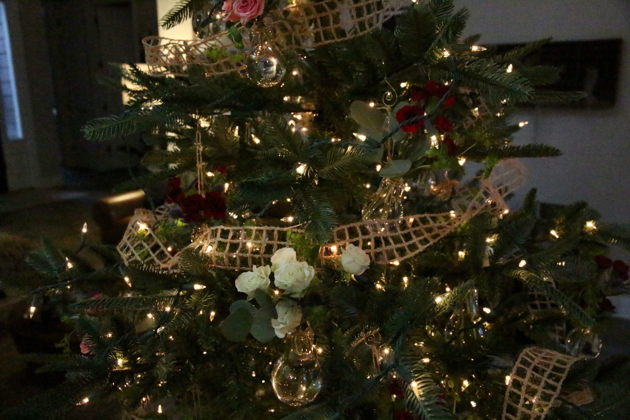 Fresh Flower Christmas Tree - A Life Unfolding