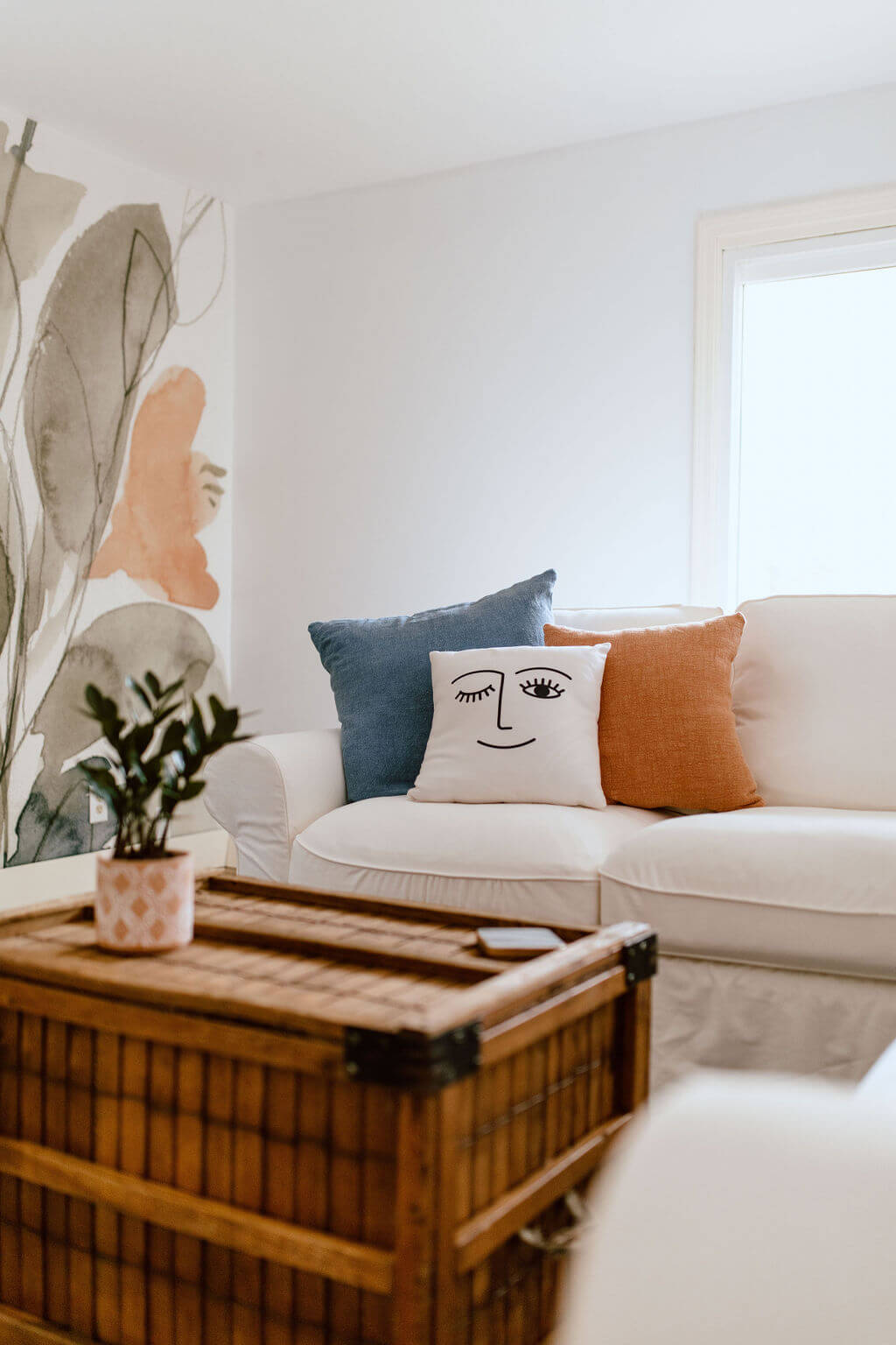 Modern Cottage Livingroom - A Life Unfolding