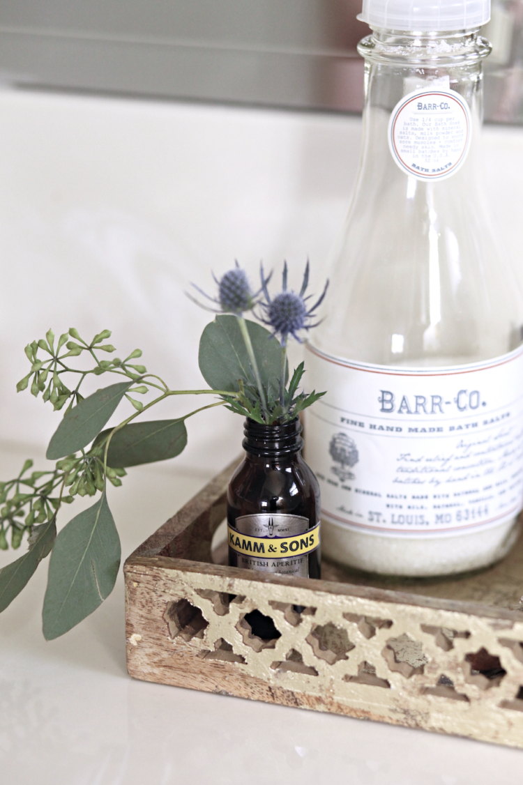 Easy ways to add fresh flowers to your Spring decor. - A Life Unfolding