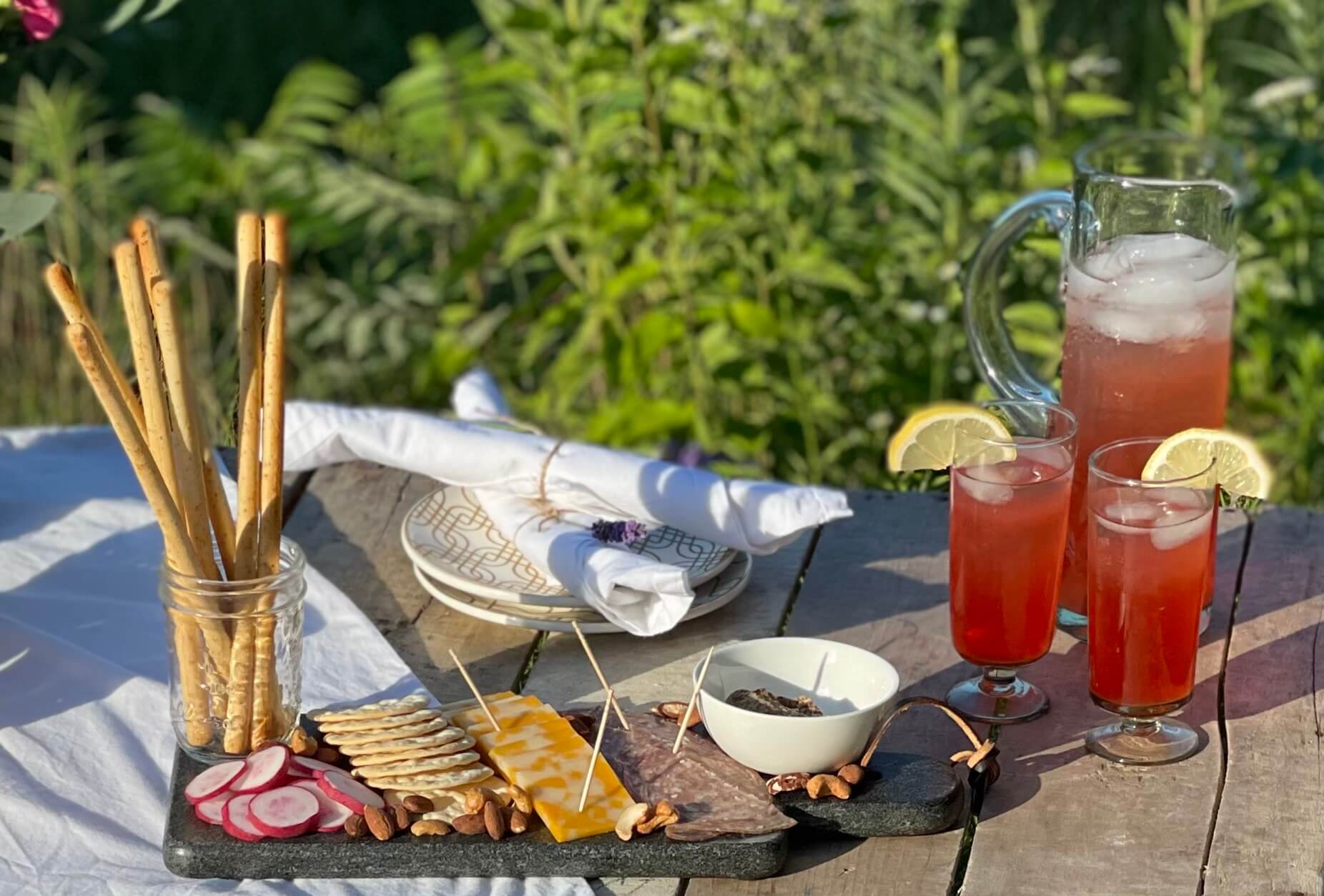 Easy ways to elevate your picnic - A Life Unfolding