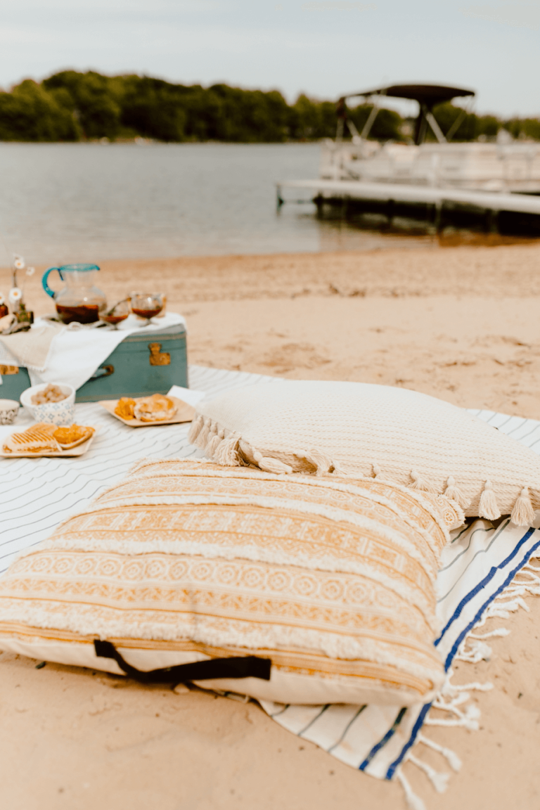Easy ways to elevate your picnic - A Life Unfolding