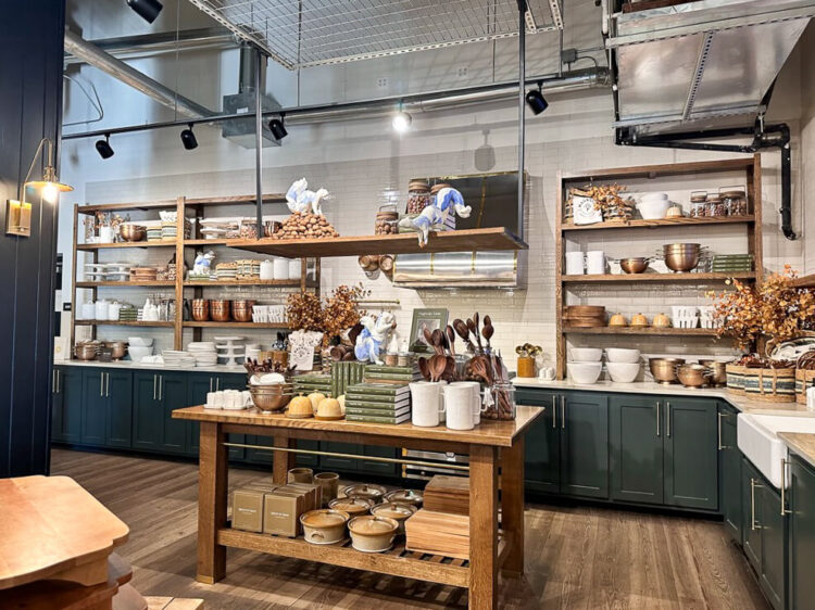 Visiting the Mothership- Magnolia and Waco - A Life Unfolding