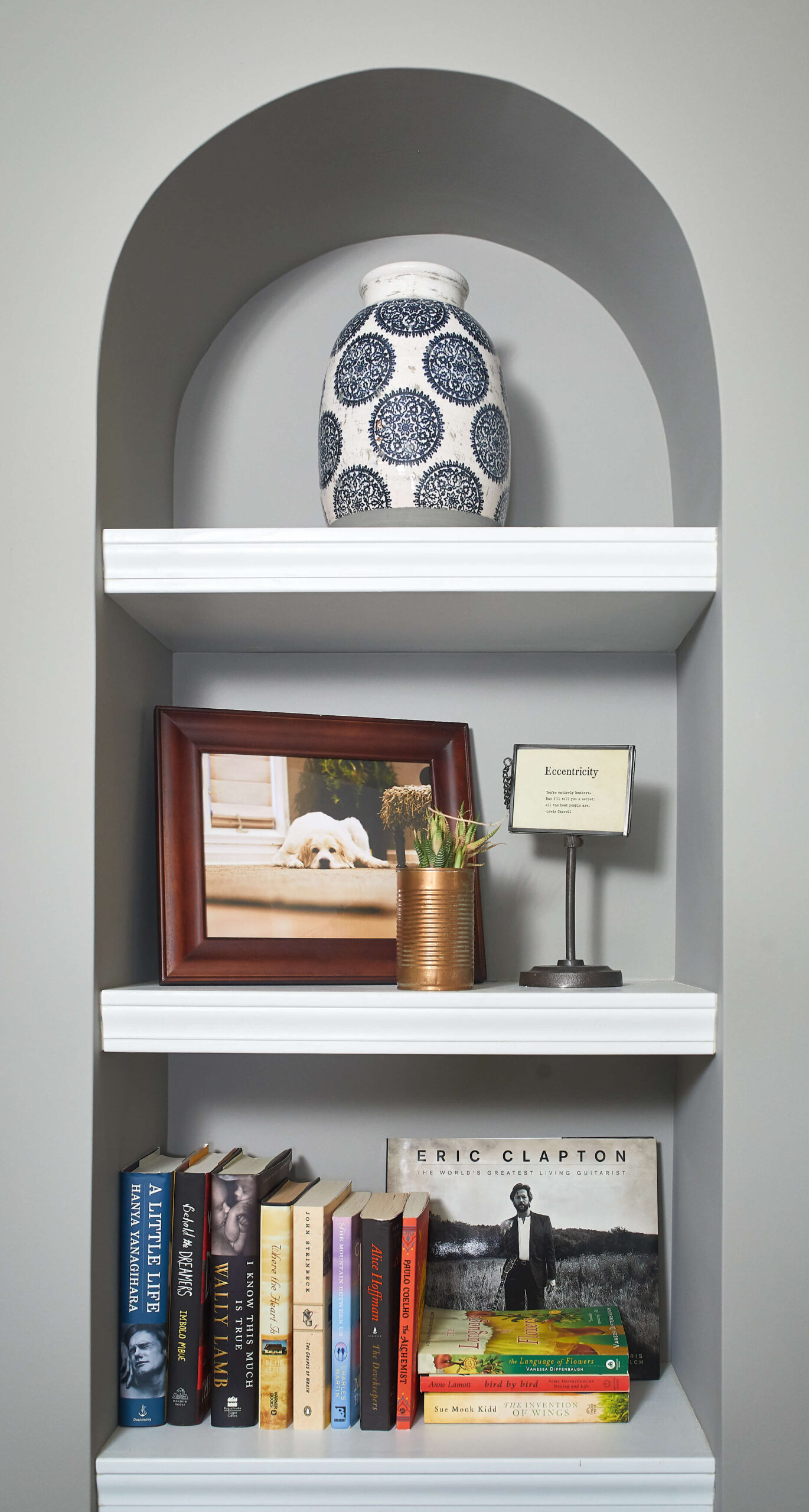 Shelfie Goals: Inspiration for Styling Shelves in Any Nook or Cranny ...