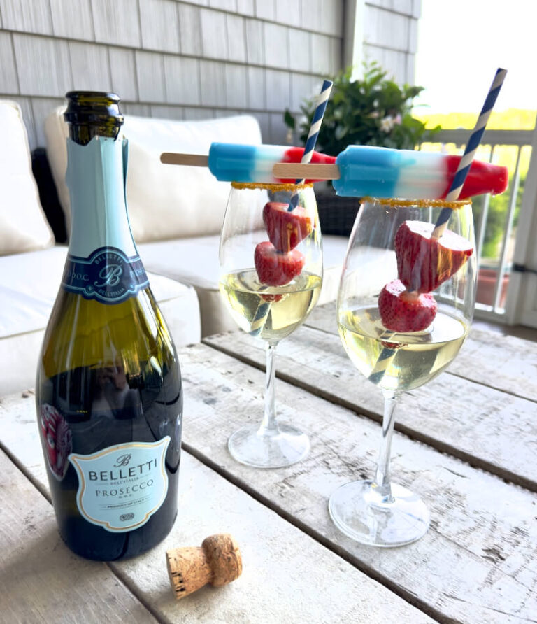 The Easiest 4th of July Cocktail Recipe EVER! Bomb Pop Processco - A ...